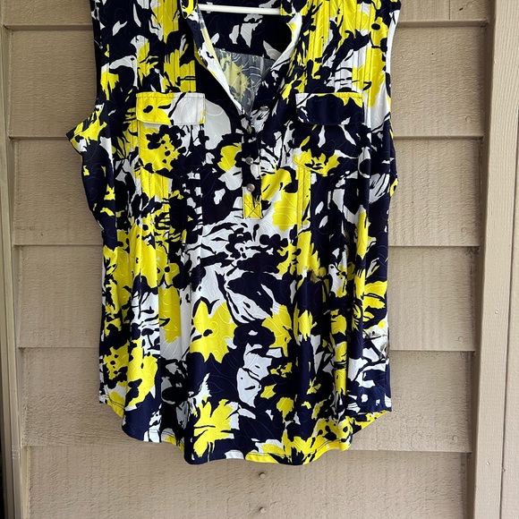 vera rose | Tops | Vera Rose Top Front Pleats And Chest Pockets Rayon ...